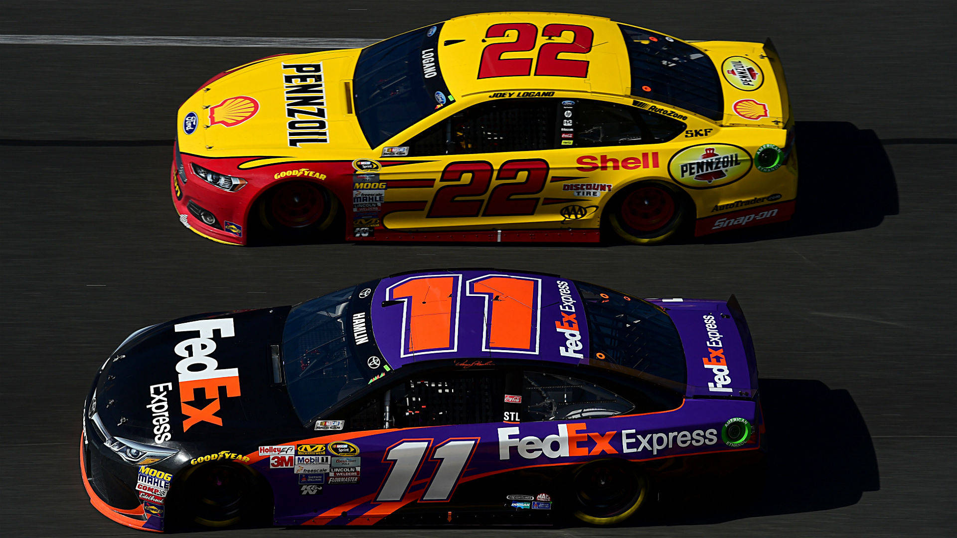 [100+] Denny Hamlin Background s | Wallpapers.com